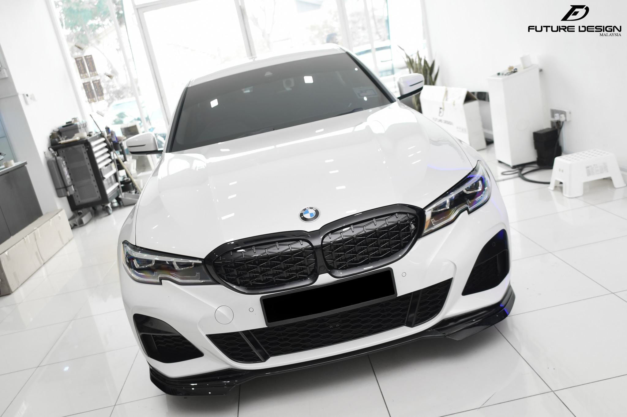 G20 Full Gloss Black Diamond Grille - Future Design Malaysia