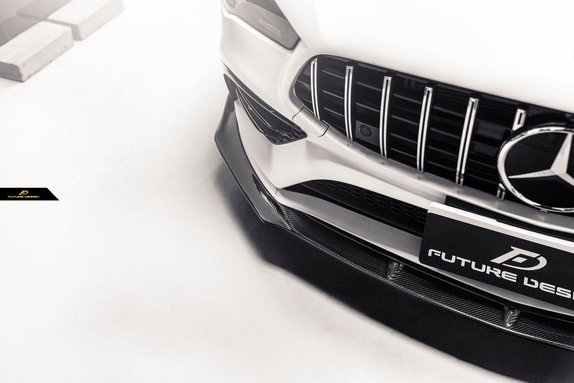C118 AMG Line GT Chrome Grille - Future Design Malaysia