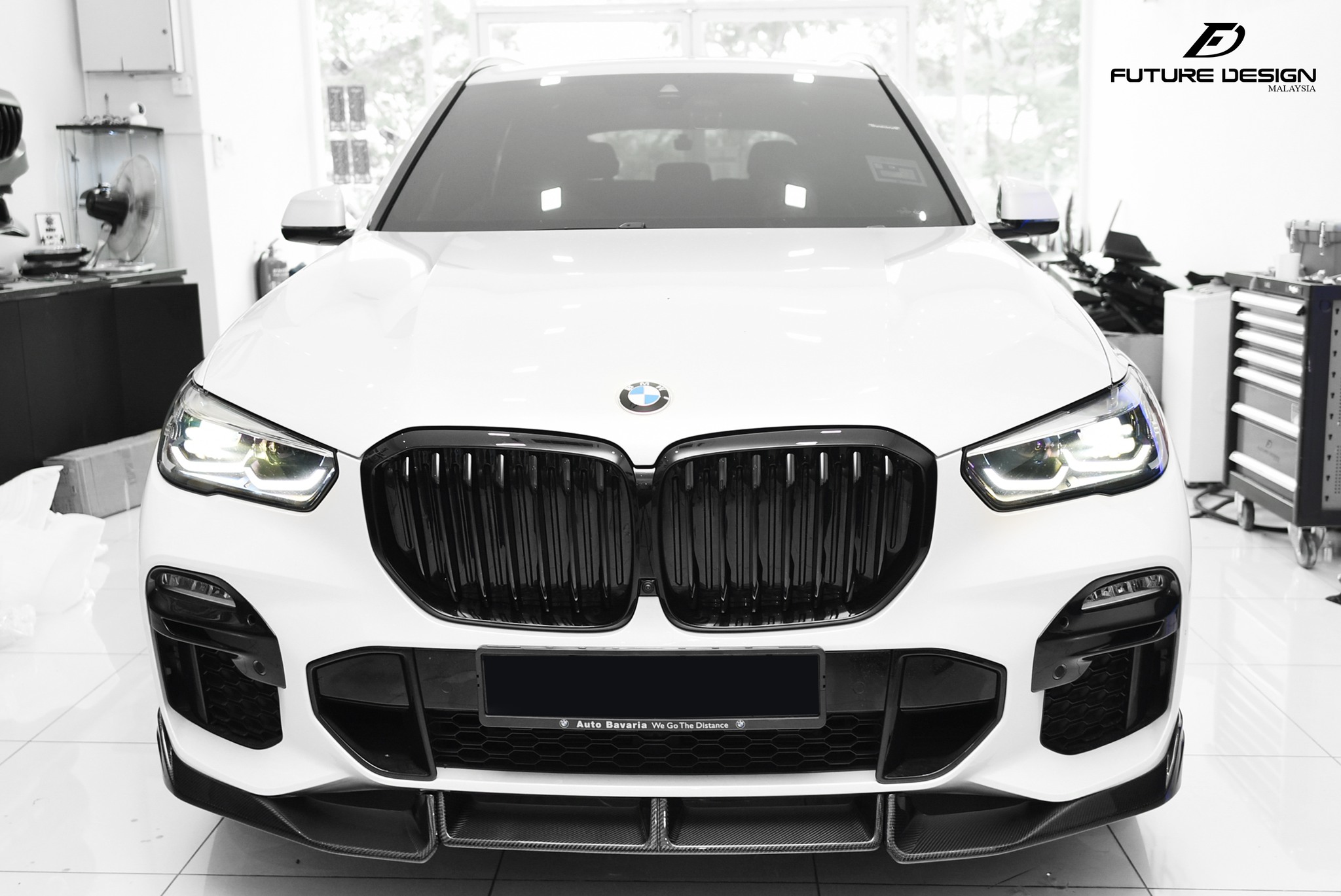 G05 Gloss Black Single Pillar Grille - Future Design Malaysia