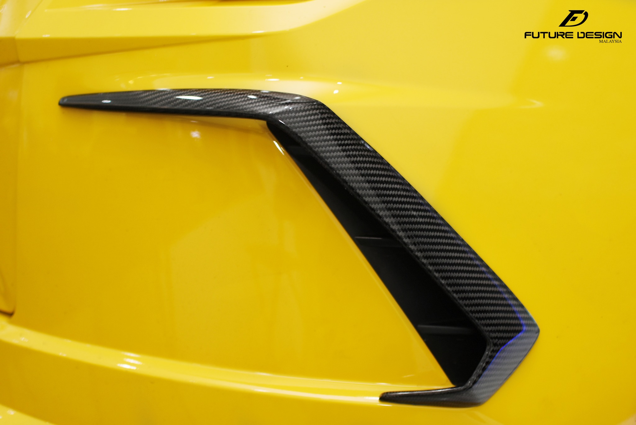 Urus Carbon FD Side Fin - Future Design Malaysia