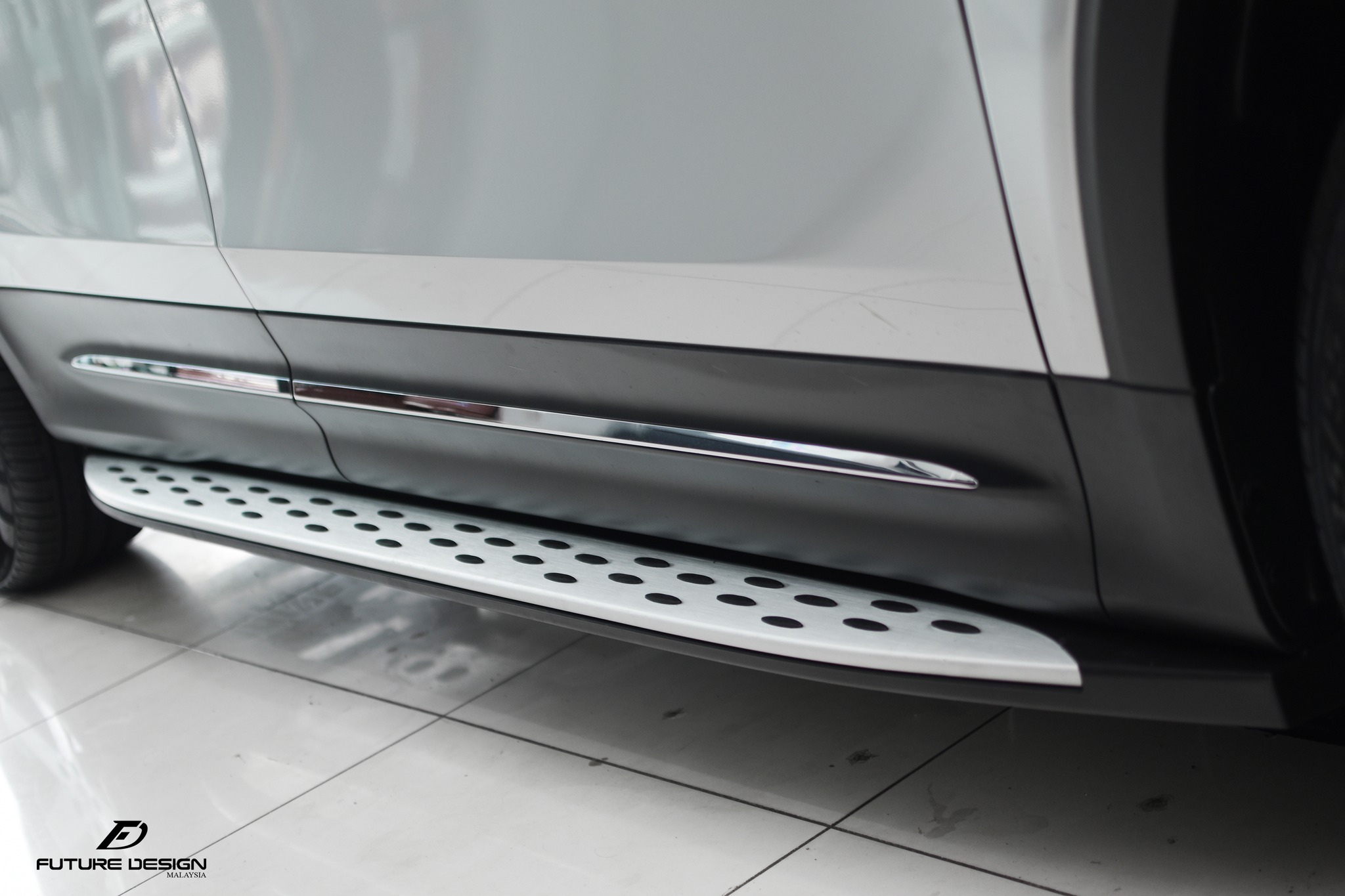 X247 Side Steps - Future Design Malaysia