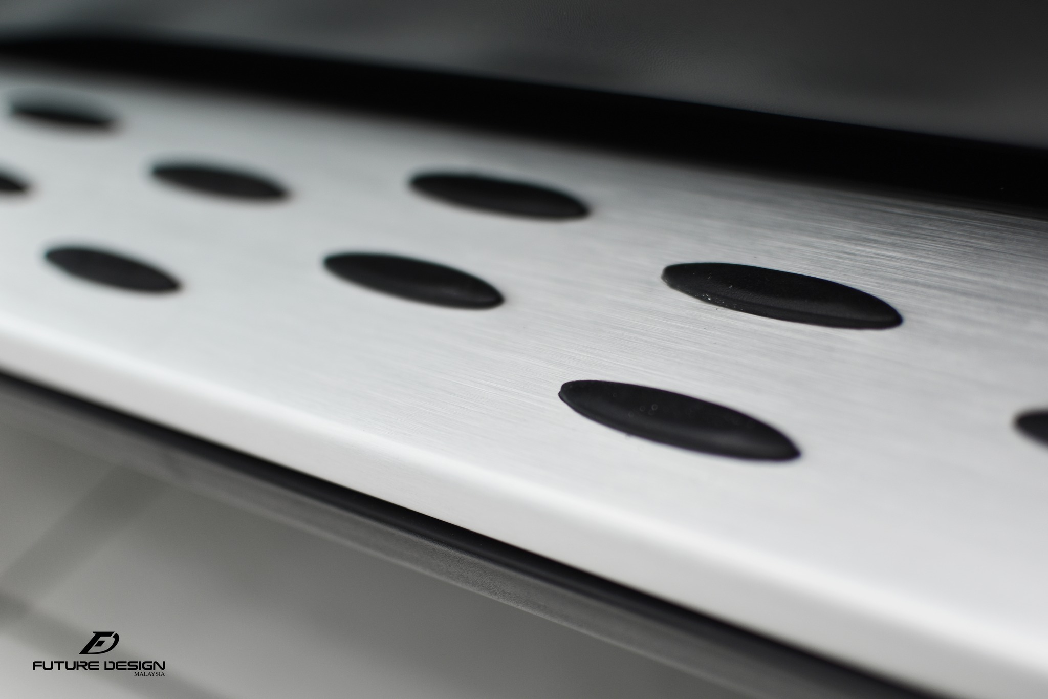 X247 Side Steps - Future Design Malaysia