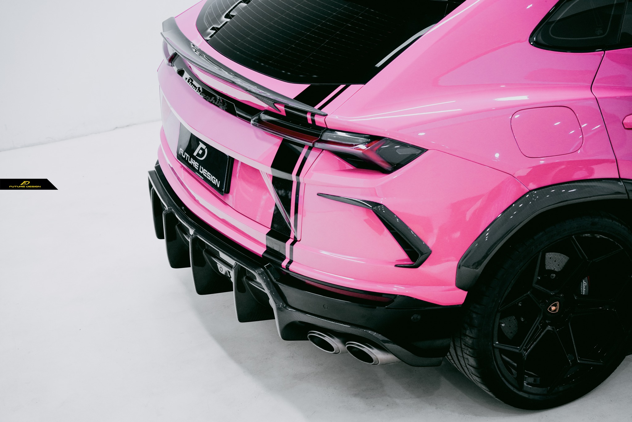 Urus Carbon FD Side Fin - Future Design Malaysia