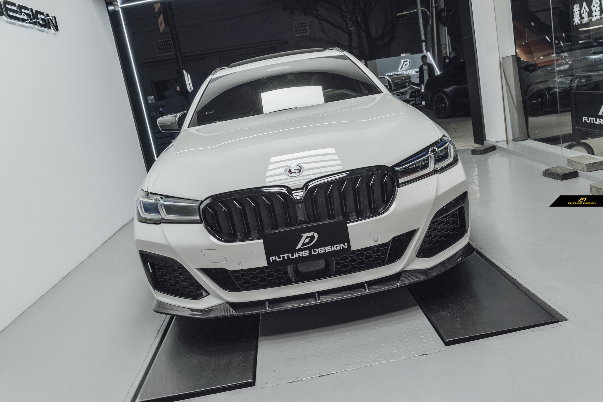 G30 LCI Carbon FDGT Front Lip - Future Design Malaysia